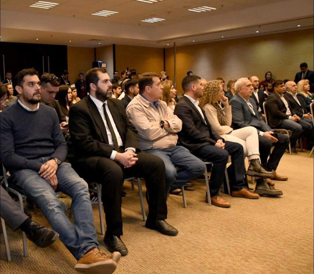 Zamora lanzó 400 Becas Digital House – Desarrollador/a Web Full Stack ...